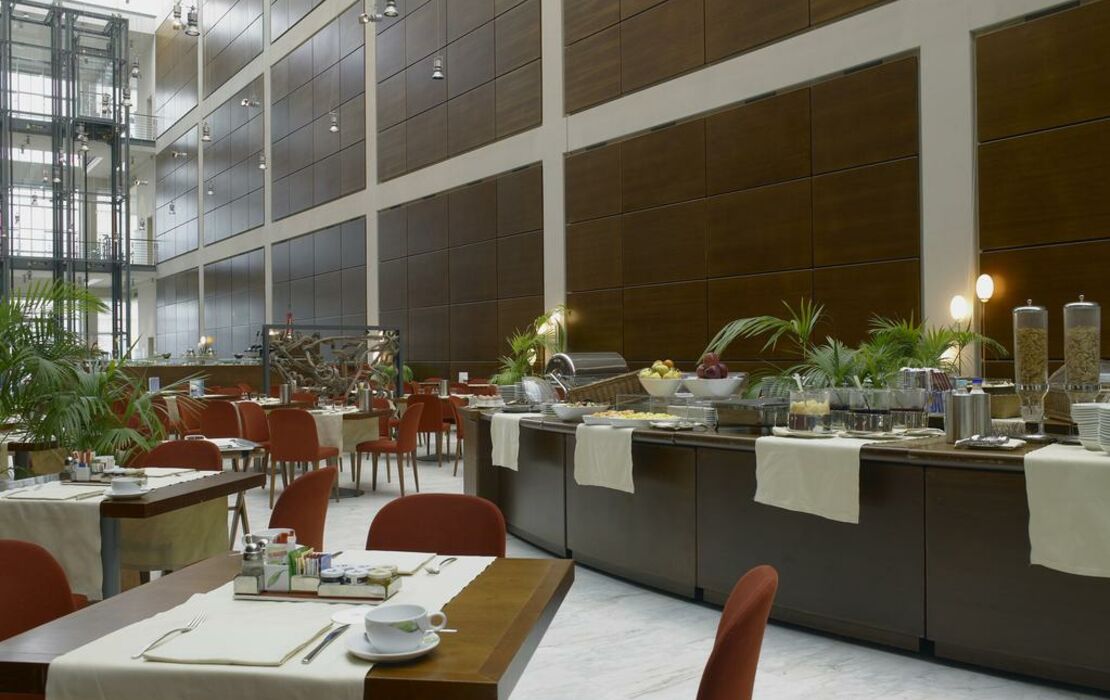 DoubleTree by Hilton Turin Lingotto, a Design Boutique Hotel Turin, Italy