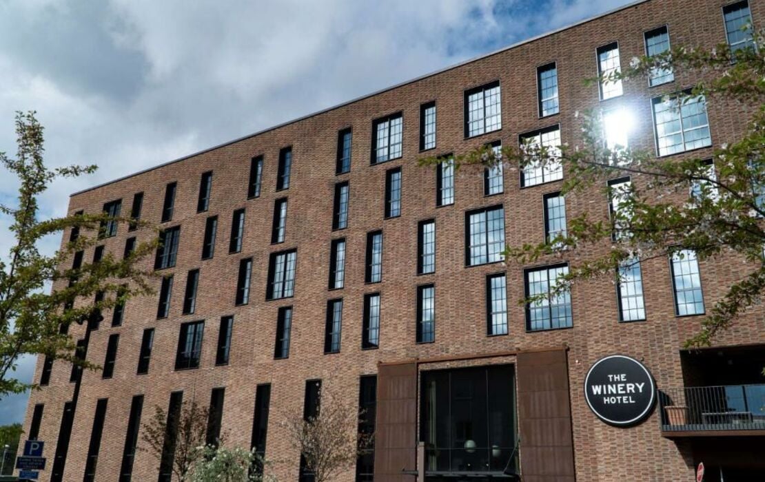 The Winery Hotel, WorldHotels Crafted, a Design Boutique Hotel Solna ...