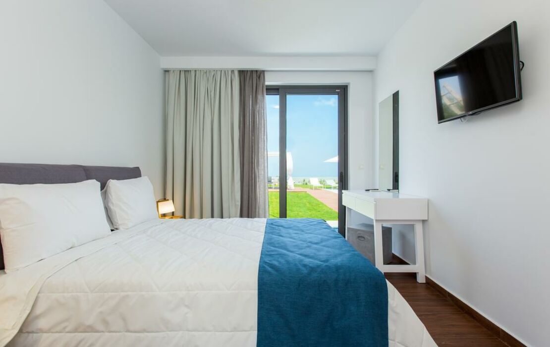 Vilana Exclusive Villas, a Design Boutique Hotel Skouloufia, Greece