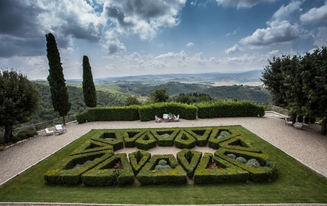 Castello La Leccia, a Design Boutique Hotel Castellina in Chianti, Italy