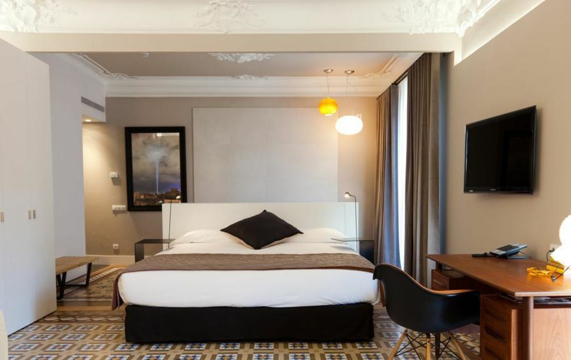 Alexandra Barcelona Hotel, Curio Collection by Hilton, a Design ...