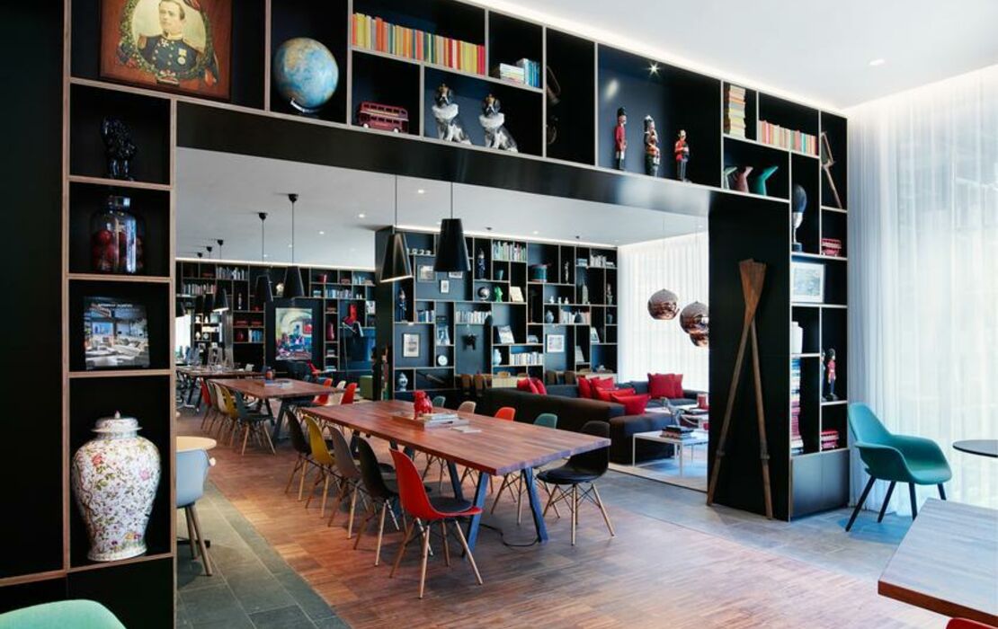 citizenM Tower of London, a Design Boutique Hotel London, United Kingdom