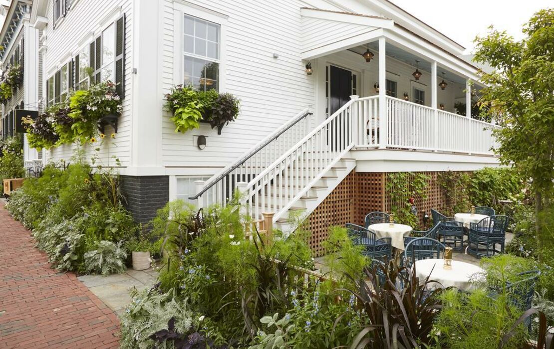 Greydon House Nantucket - Authentic Photos