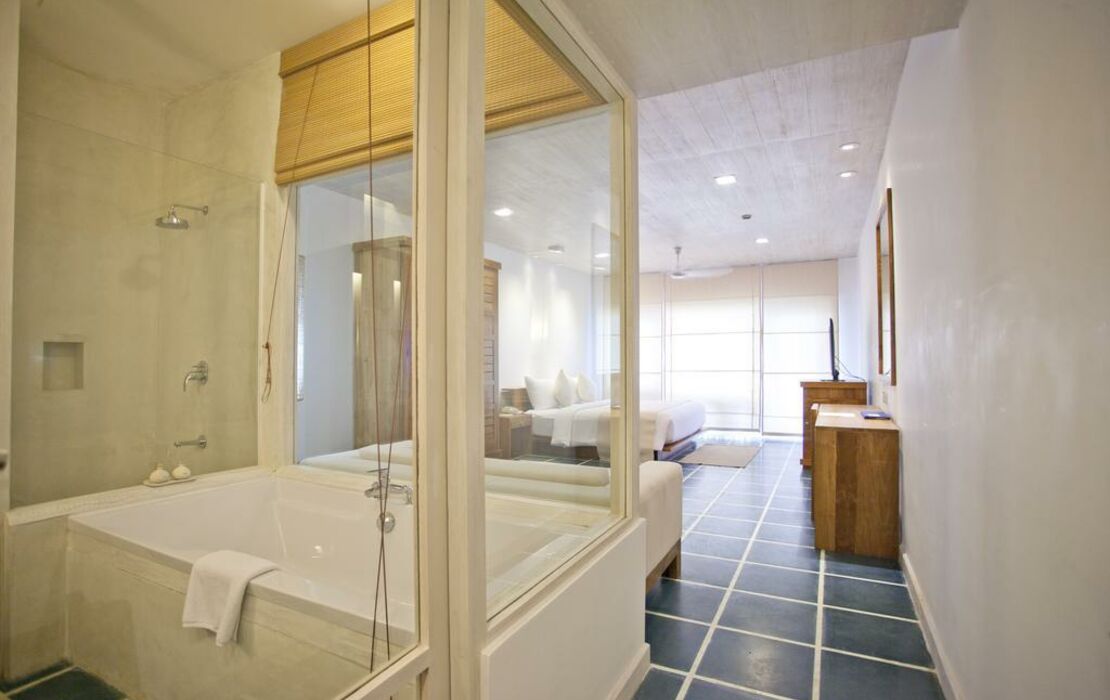 Jetwing Blue, a Design Boutique Hotel Negombo, Sri Lanka