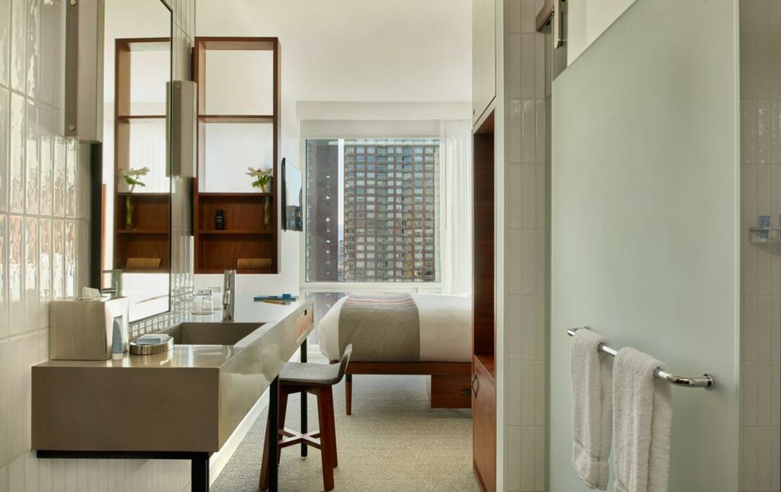 Arlo Nomad, New York, USA