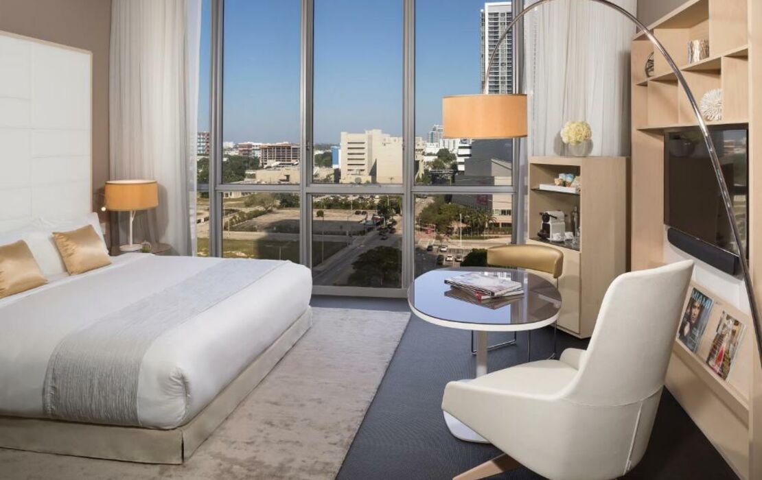 The Gabriel Miami Downtown, Curio Collection by Hilton, a Design ...