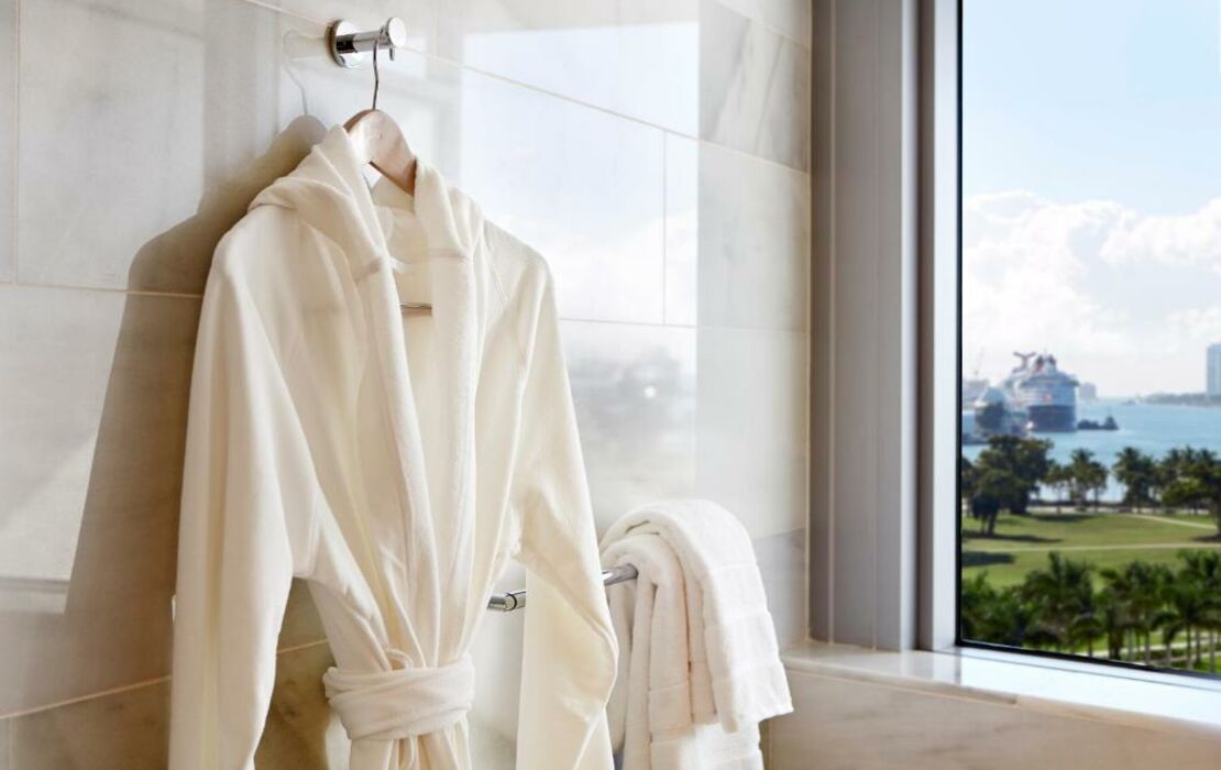 The Gabriel Miami Downtown, Curio Collection by Hilton, a Design ...
