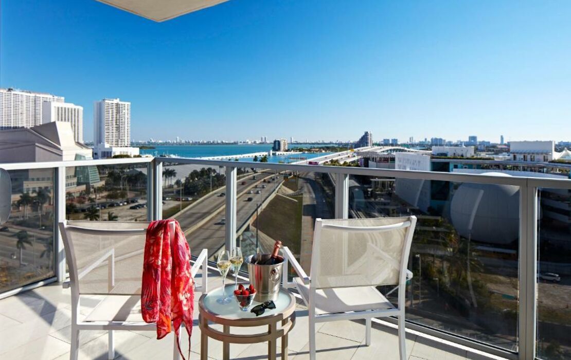 The Gabriel Miami Downtown, Curio Collection by Hilton, a Design ...