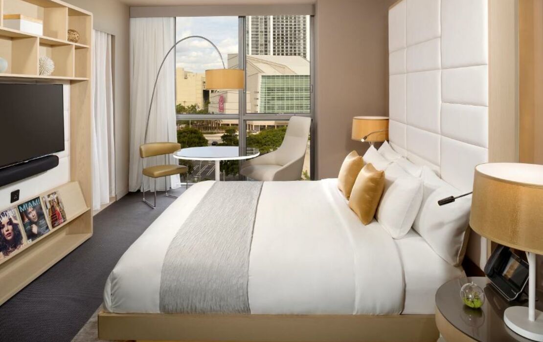 The Gabriel Miami Downtown, Curio Collection by Hilton, a Design ...