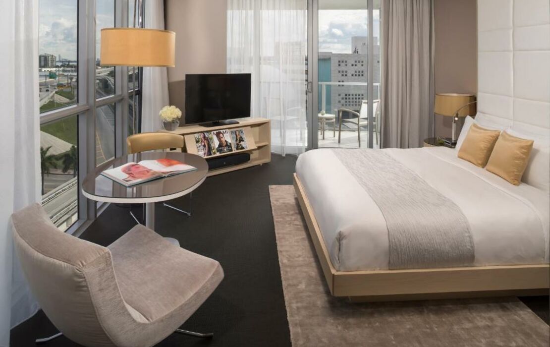 The Gabriel Miami Downtown, Curio Collection by Hilton, a Design ...