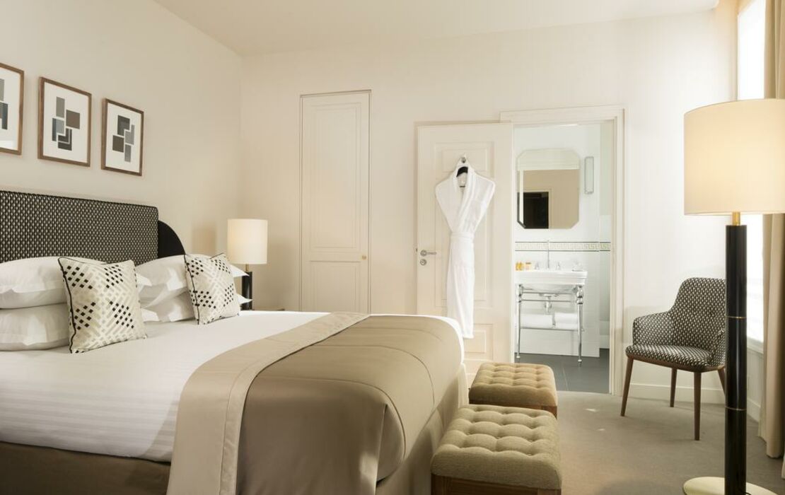 Le Tsuba Hotel, a Design Boutique Hotel Paris, France