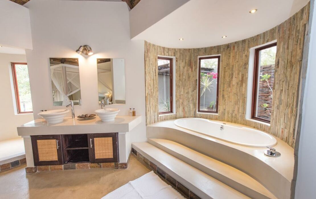 Unembeza Boutique Lodge & Spa, a Design Boutique Hotel Hoedspruit ...