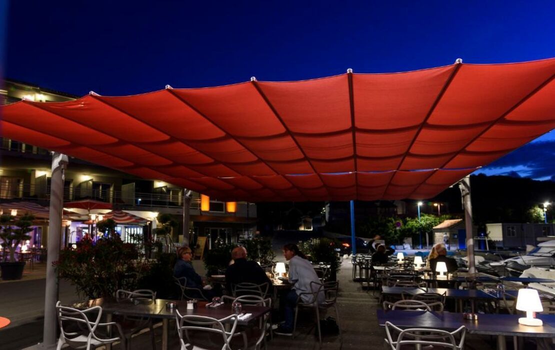 Le Golfe, a Design Boutique Hotel Serra-di-Ferro, France