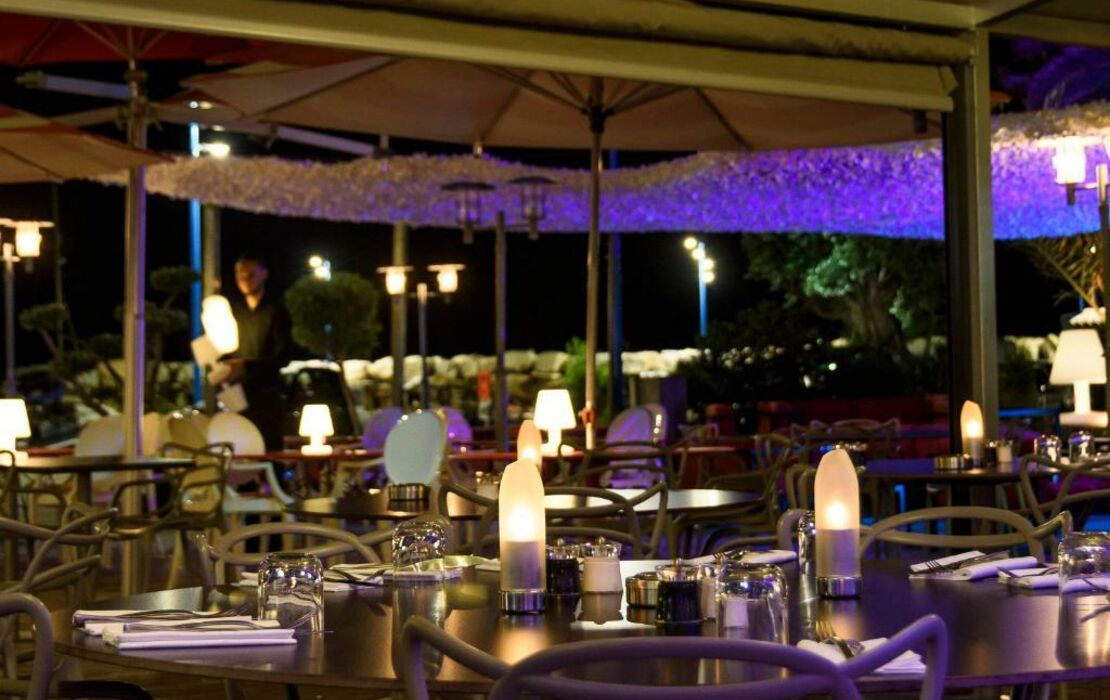 Le Golfe, a Design Boutique Hotel Serra-di-Ferro, France