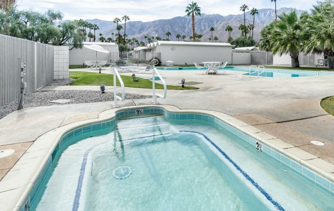 Modern 60s-Style Palm Springs Condo Condo, a Design Boutique Hotel Palm ...