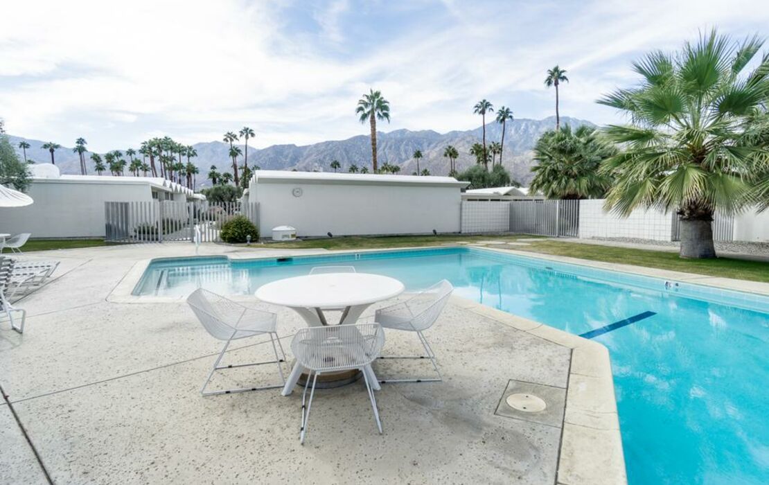 Modern 60s-Style Palm Springs Condo Condo, a Design Boutique Hotel Palm ...