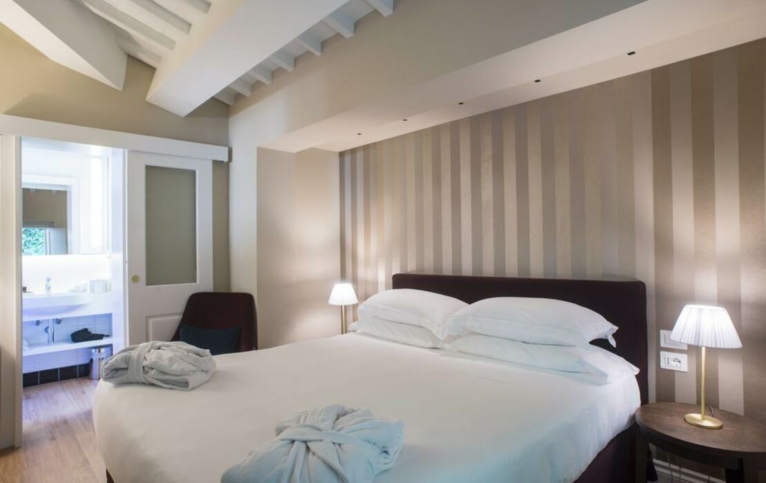 Palazzo Castri 1874, a Design Boutique Hotel Florence, Italy