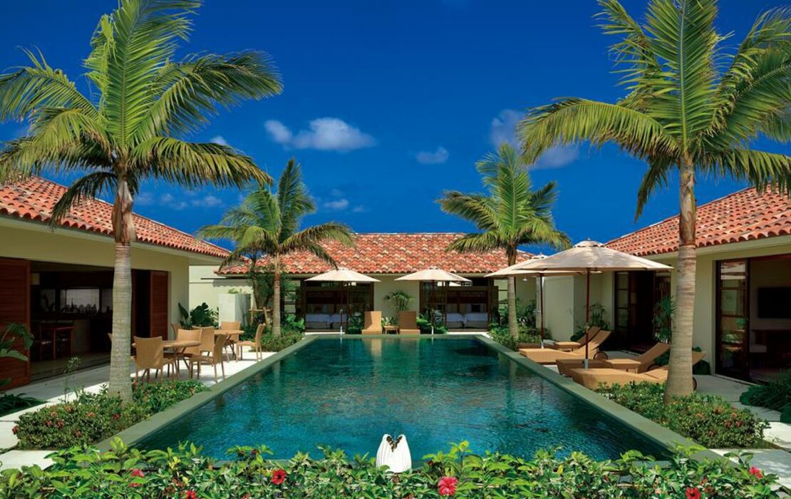 The Uza Terrace Beach Club Villas, Yomitan, Japón