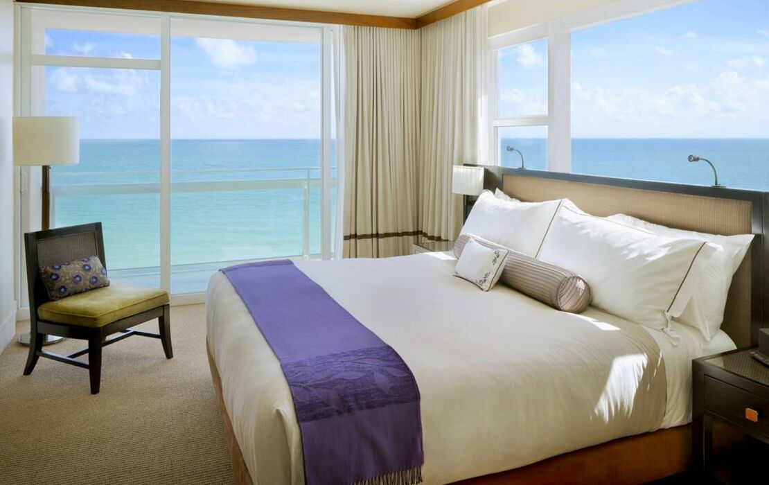 Carillon Miami Wellness Resort, a Design Boutique Hotel Miami Beach, U.S.A.