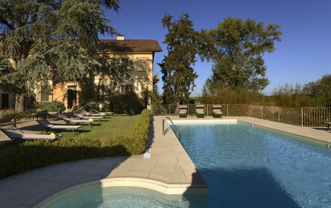 Borgo Ramezzana Country House, a Design Boutique Hotel Trino, Italy