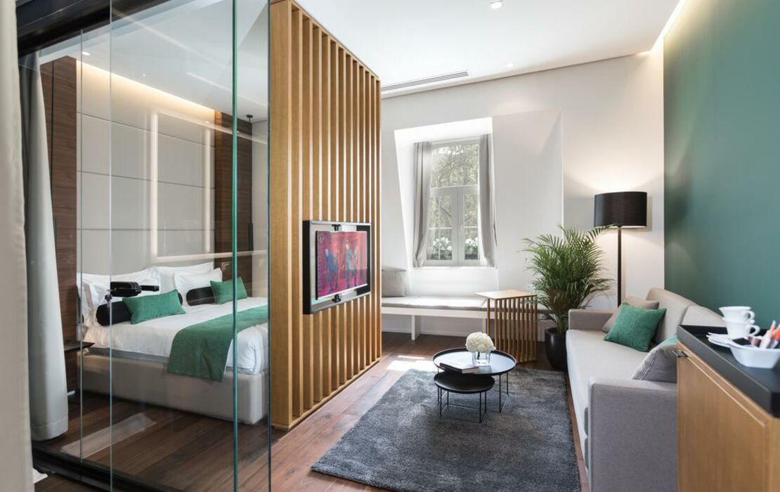 Dominic Smart & Luxury Suites - Parliament, a Design Boutique Hotel ...