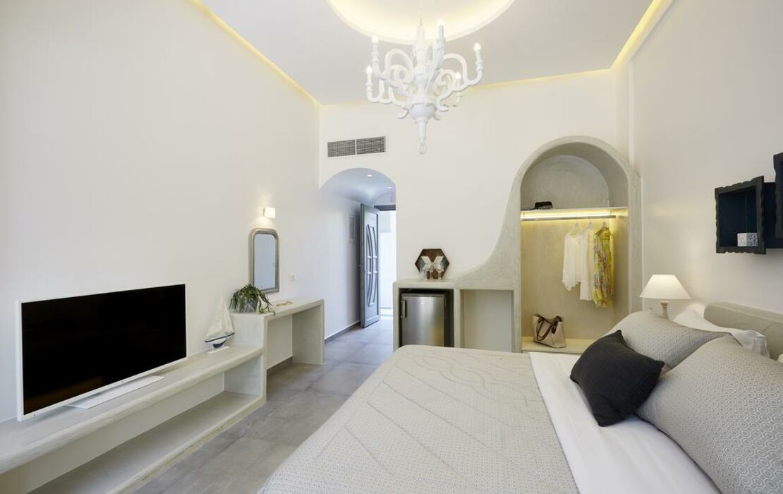 Amara Suites Santorini, a Design Boutique Hotel Kamari, Greece
