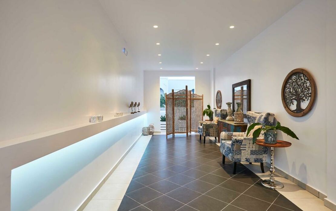 Amara Suites Santorini, a Design Boutique Hotel Kamari, Greece