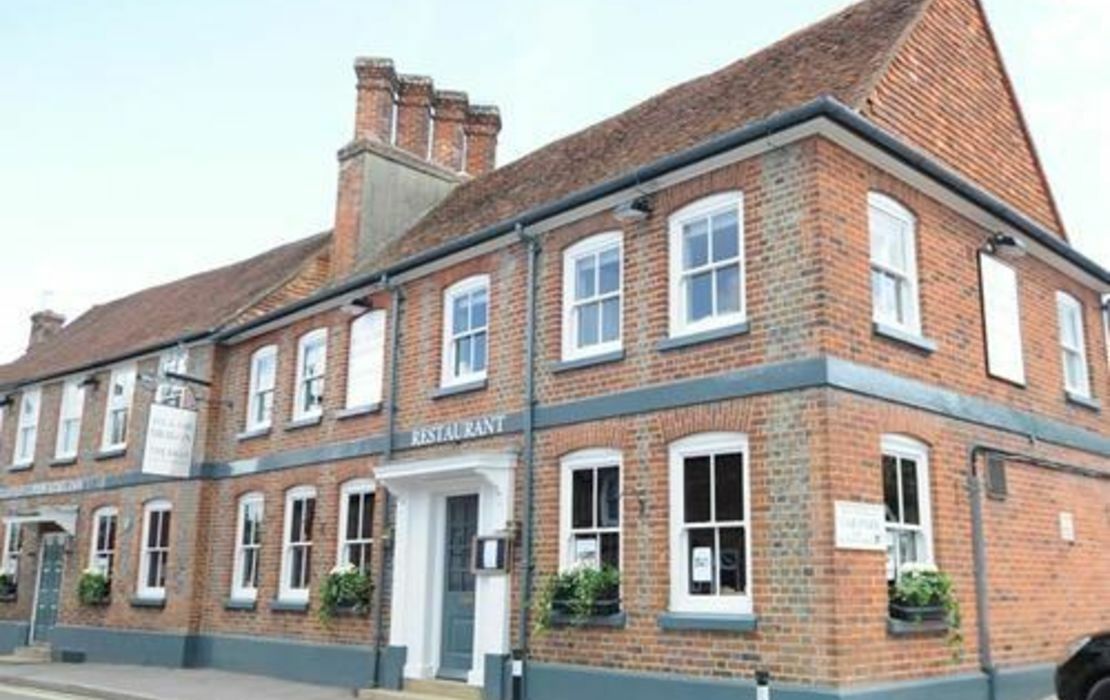 Bel and The Dragon-Kingsclere, Kingsclere, Großbritannien