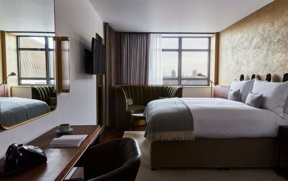 Hotel Indigo - London - 1 Leicester Square, an IHG Hotel, Londres ...