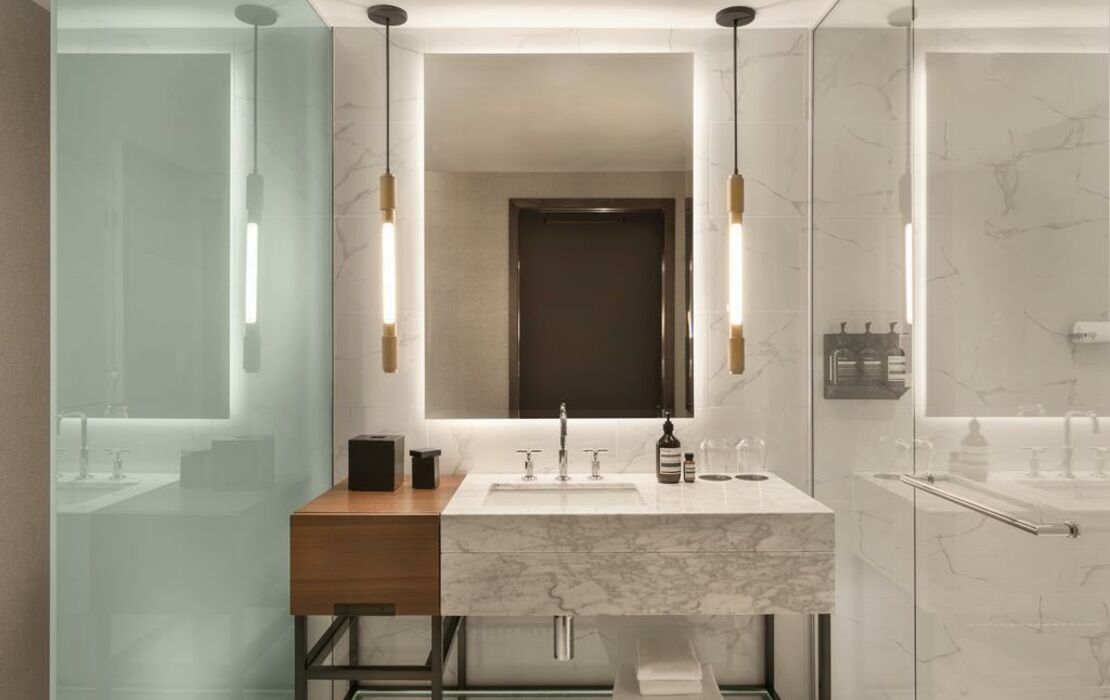 the DOUGLAS, Autograph Collection, a Design Boutique Hotel Vancouver ...