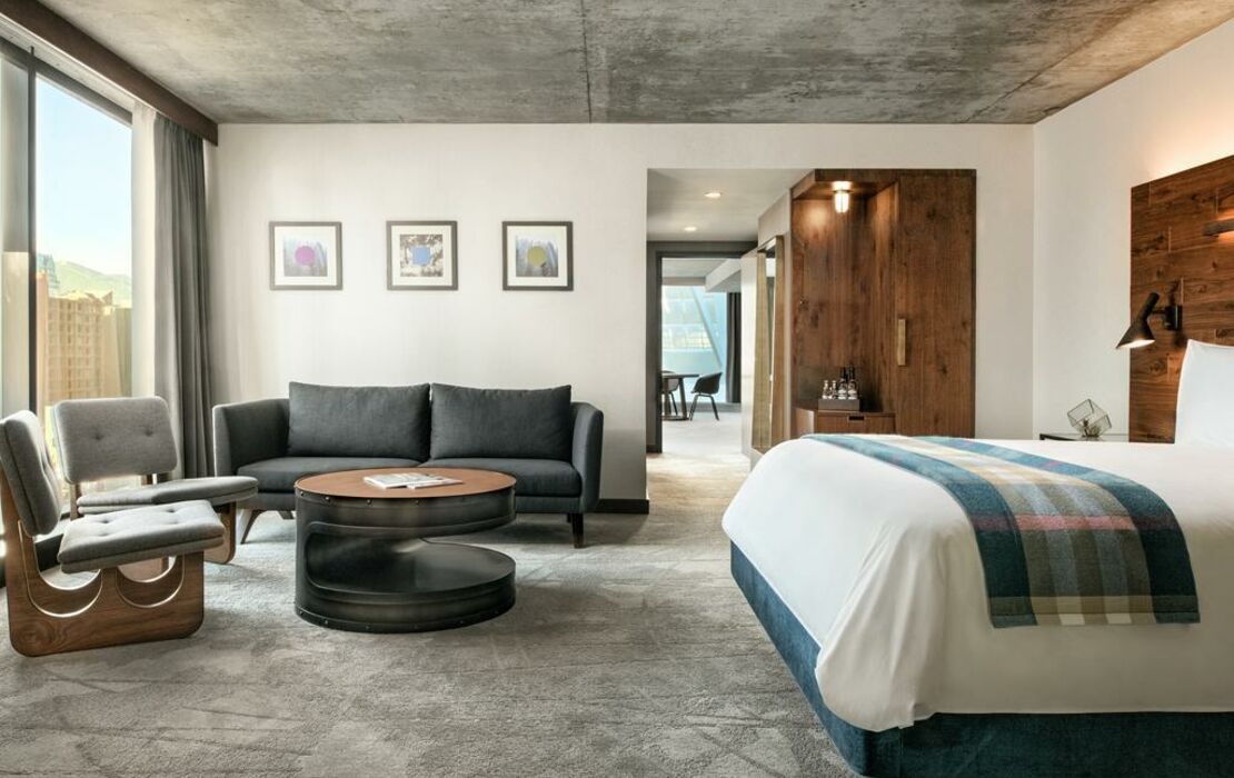 the DOUGLAS, Autograph Collection, a Design Boutique Hotel Vancouver ...
