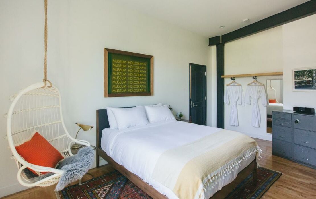 The Publishing House Bed and Breakfast, a Design Boutique Hotel Chicago ...