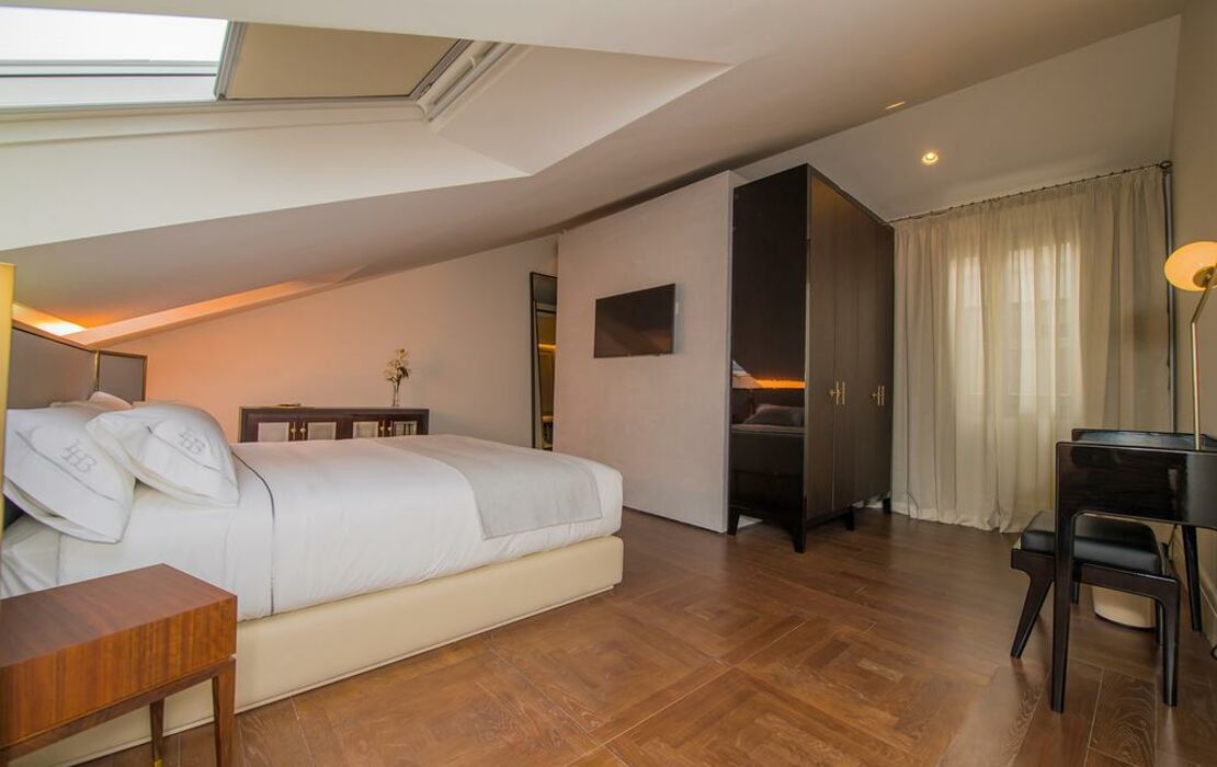 Hotel Boutique Loriente, a Design Boutique Hotel Ribadeo, Spain