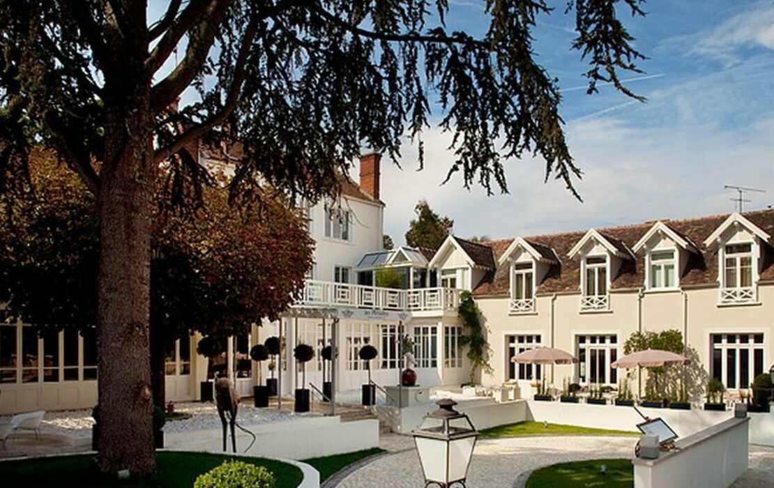 Les Pleiades Hôtel-Spa-Restaurant, a Design Boutique Hotel Barbizon, France