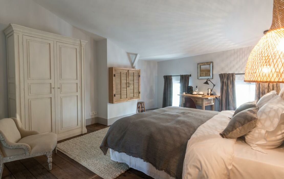 Logis de la Cadène, a Design Boutique Hotel Saint-Émilion, France