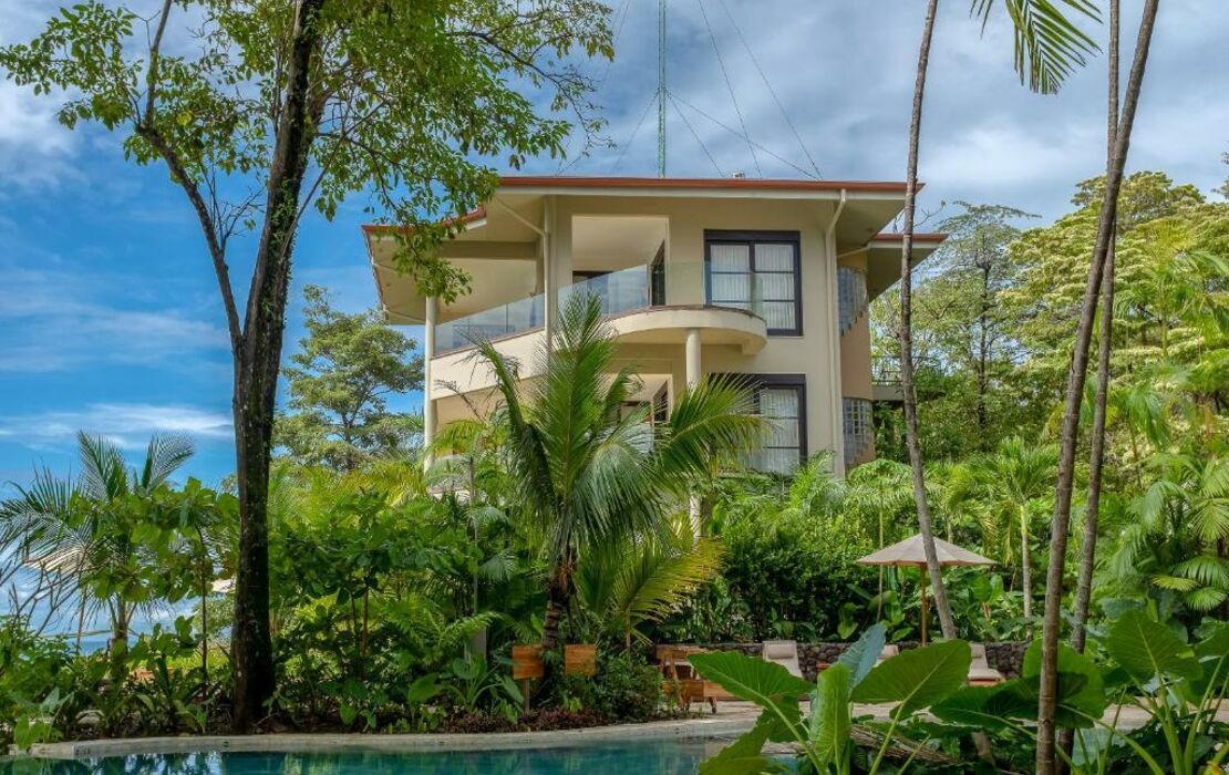 Arenas del Mar Beachfront & Rainforest Resort, a Design Boutique Hotel ...