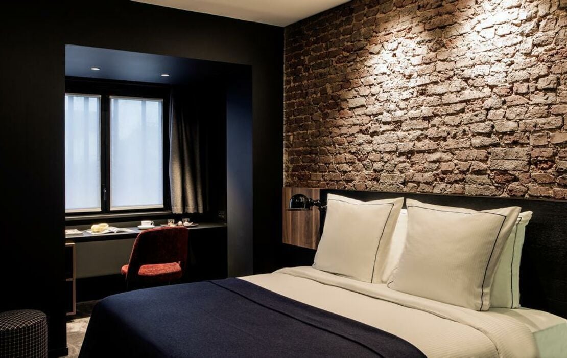 Hotel Louvre Lens - Esprit de France, a Design Boutique Hotel Lens, France