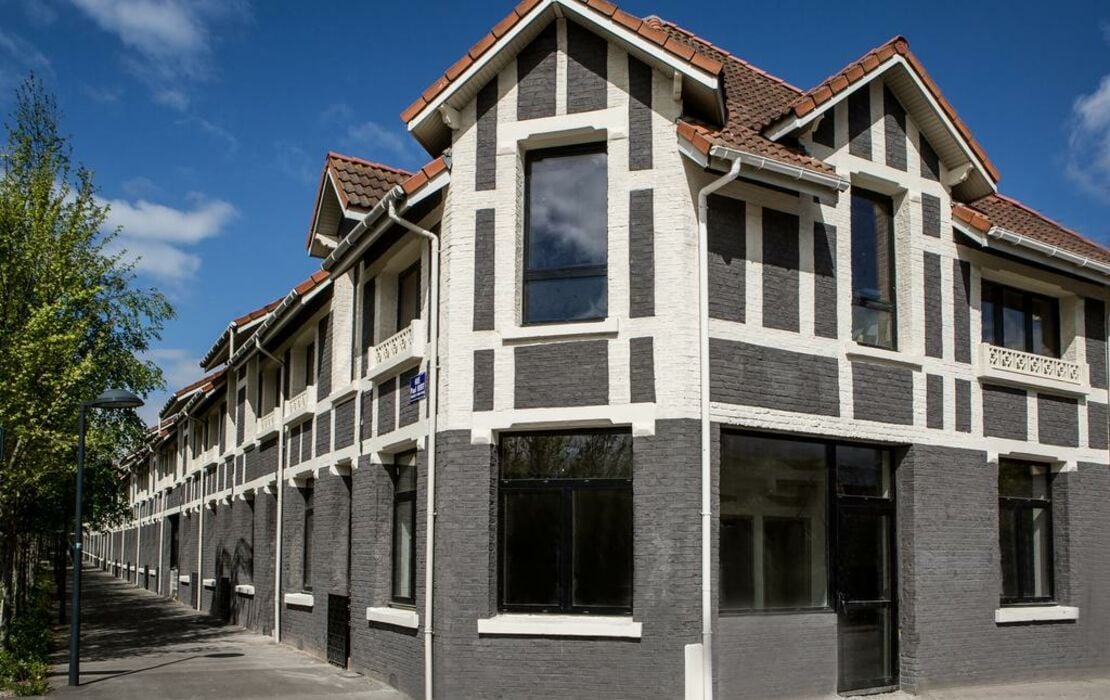 Hotel Louvre Lens - Esprit de France, a Design Boutique Hotel Lens, France