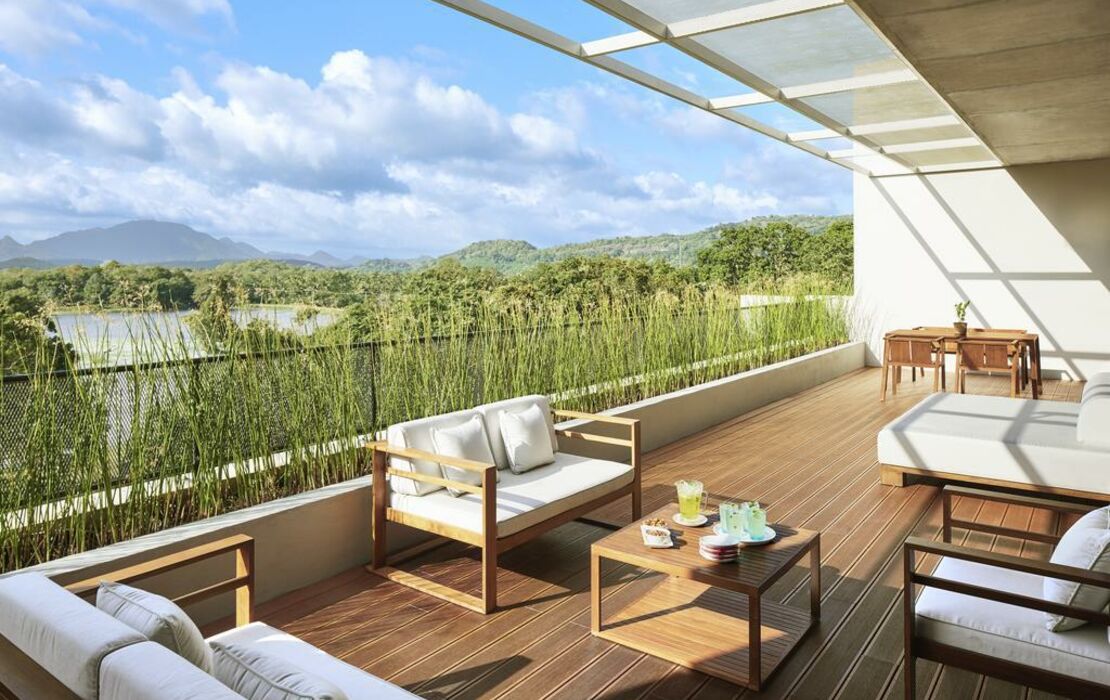 Jetwing Lake, a Design Boutique Hotel Dambulla, Sri Lanka