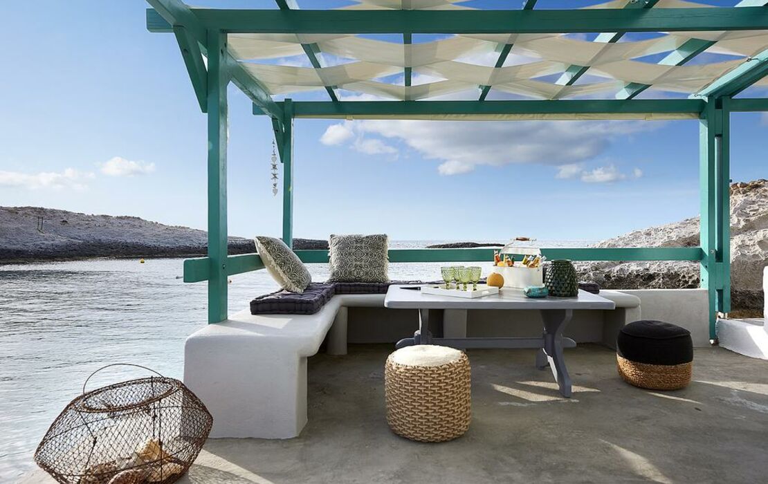 Terra Mare Suites, a Design Boutique Hotel Agia Irini Milos, Greece