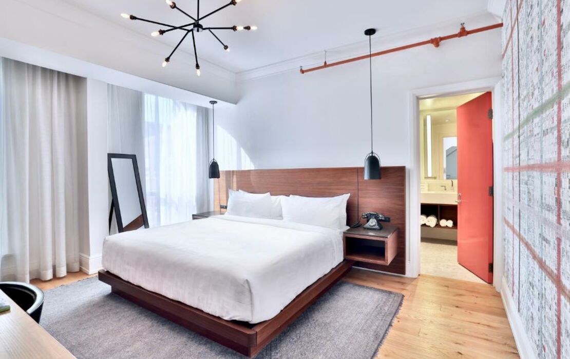 The Walper Hotel, part of JdV by Hyatt, Kitchener, Canadá