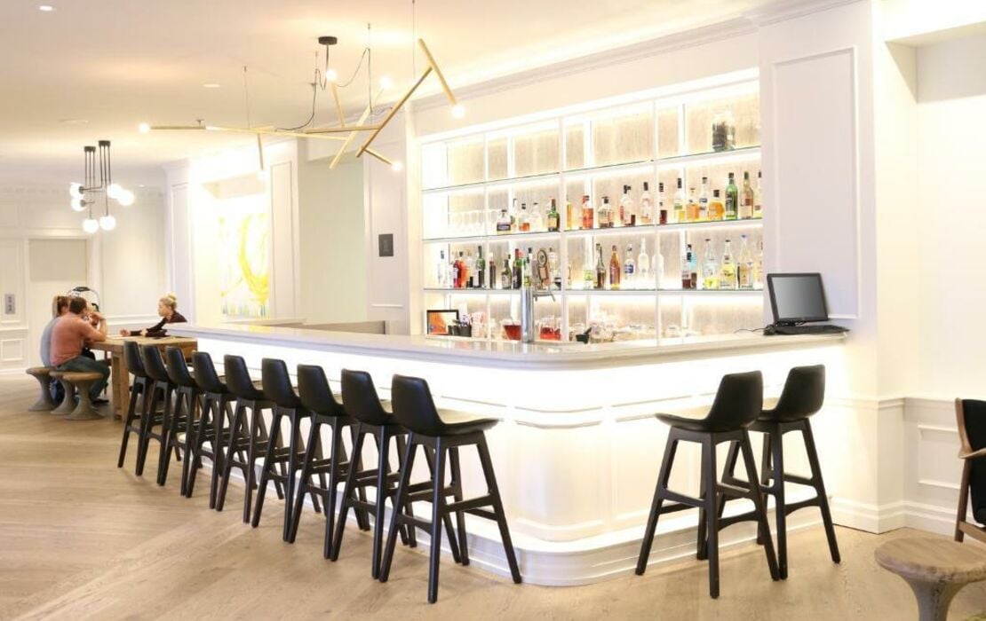 The Walper Hotel, part of JdV by Hyatt, Kitchener, Canadá