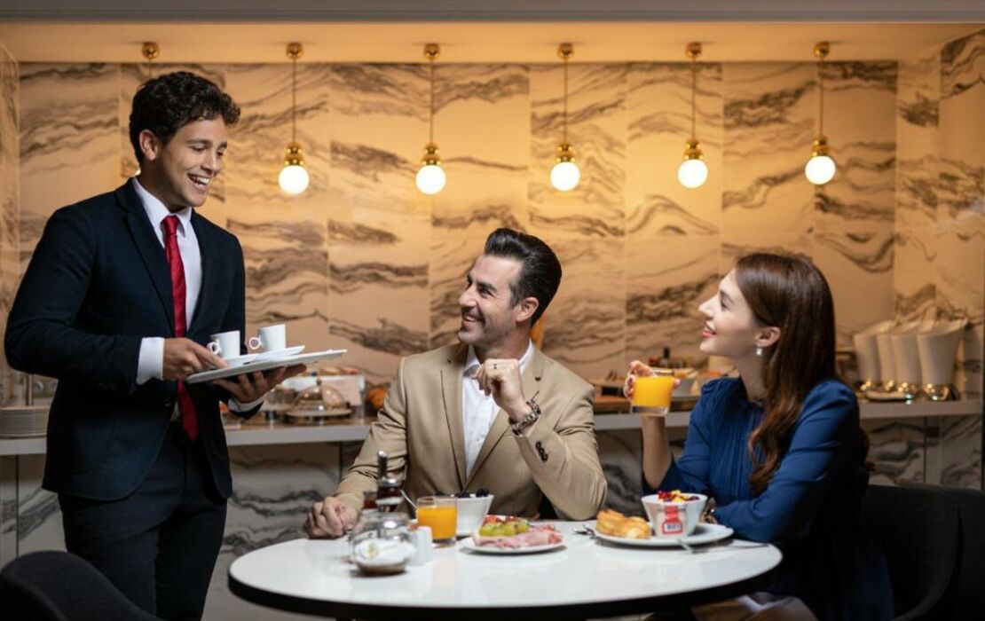 La Clef Champs-Élysées Paris by The Crest Collection, a Design Boutique ...