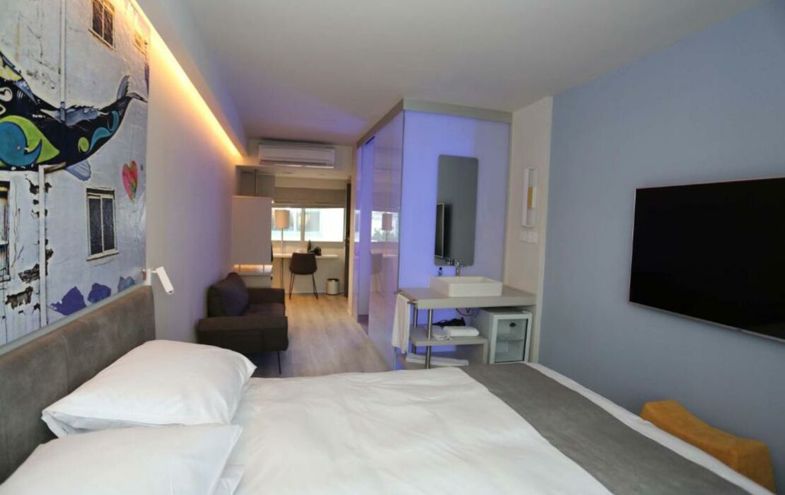 Link Hotel & Hub By Dan Hotels, a Design Boutique Hotel Tel Aviv-Yafo ...