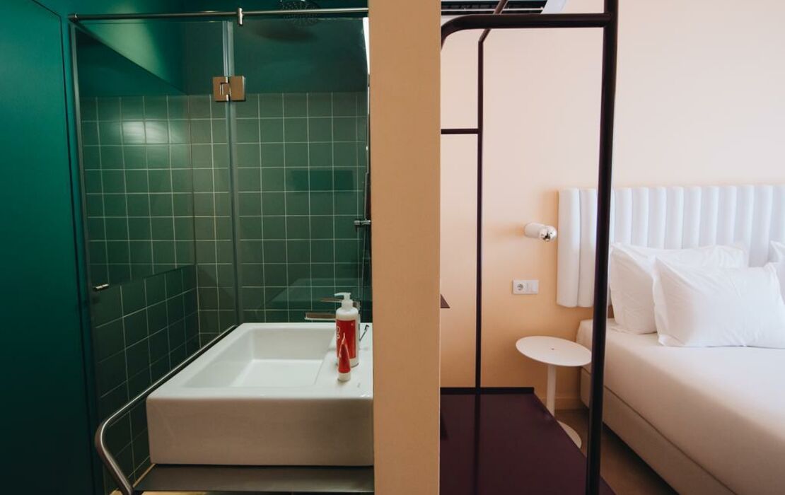 Esqina Cosmopolitan Lodge, a Design Boutique Hotel Lisbon, Portugal