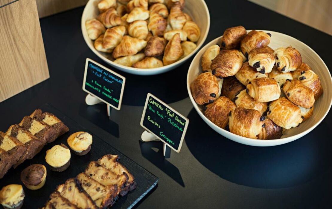 The Social Hub Paris La Défense, a Design Boutique Hotel Puteaux, France