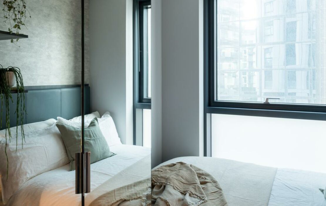 The Collective Canary Wharf - TOP Location and Best Price