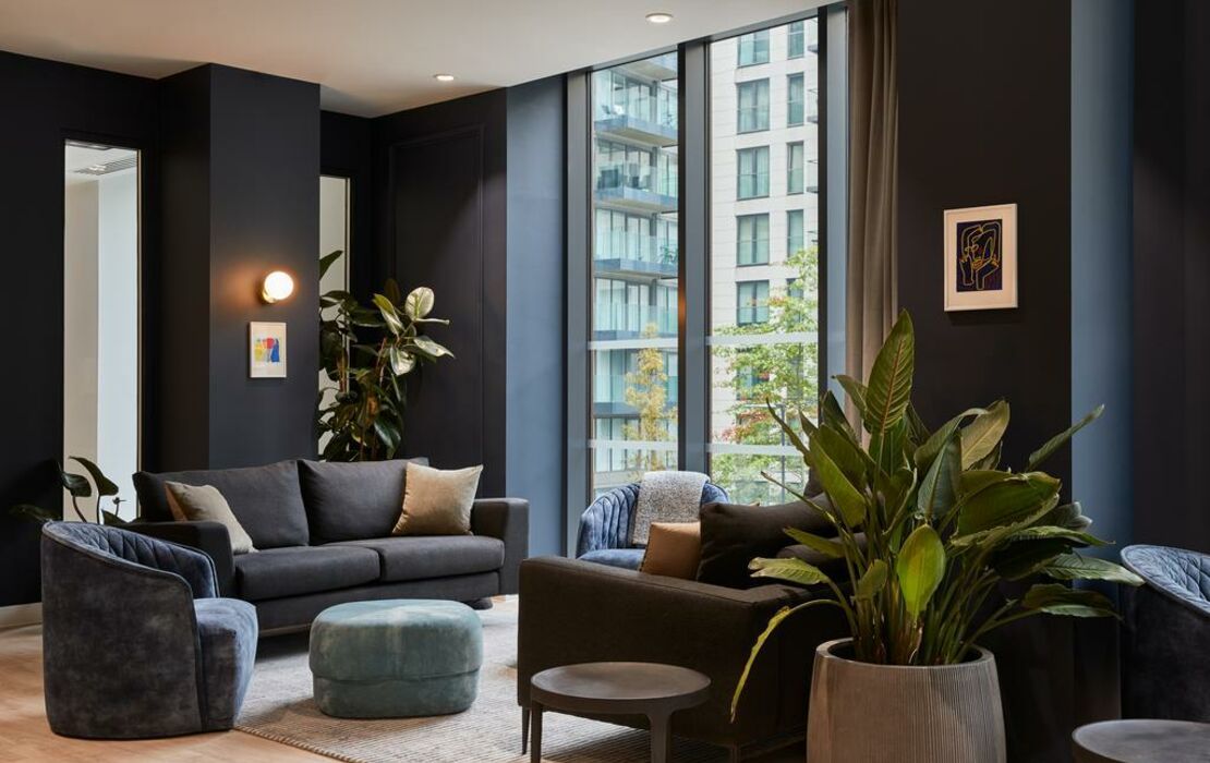 The Collective Canary Wharf - TOP Location and Best Price