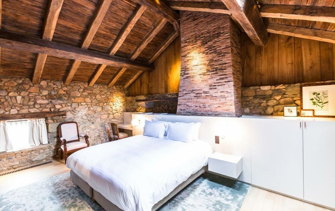 Domaine des Etangs, a Design Boutique Hotel Massignac, France