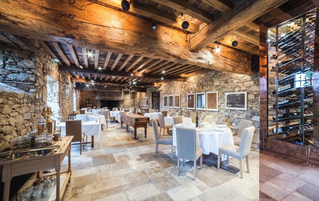 Domaine des Etangs, a Design Boutique Hotel Massignac, France